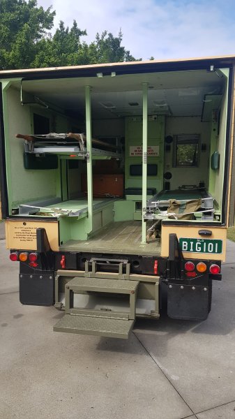 101 Landrover Ambulance